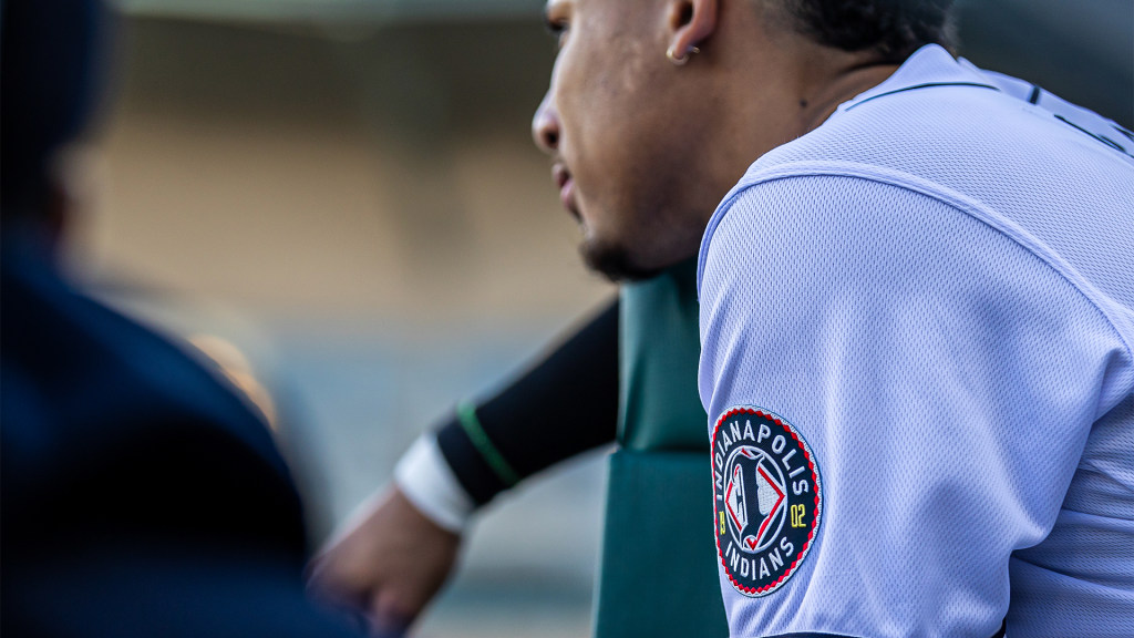Indians Drop Low-Scoring Contest Against I-Cubs
