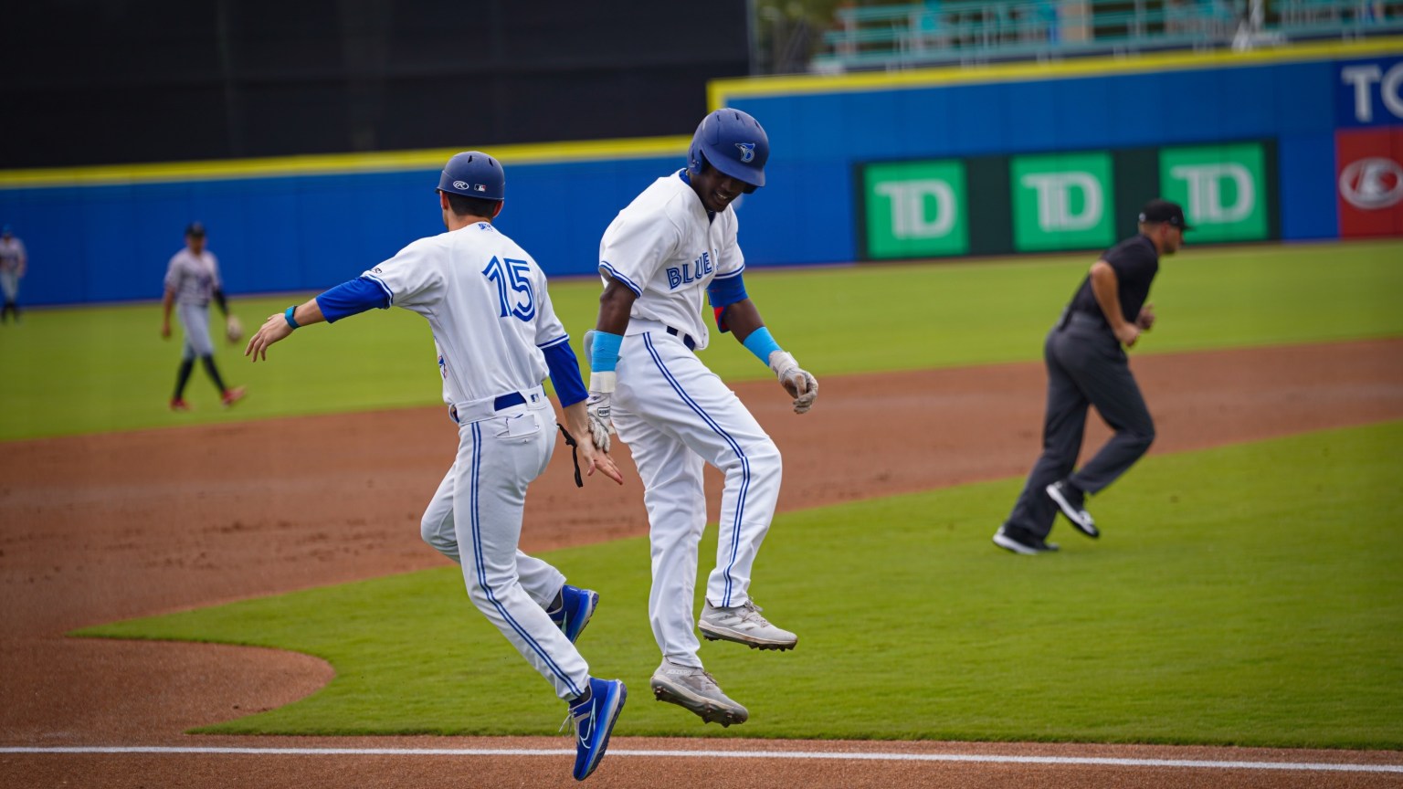 Aaron Munson Stats, Age, Position, Height, Weight, Fantasy & News ...