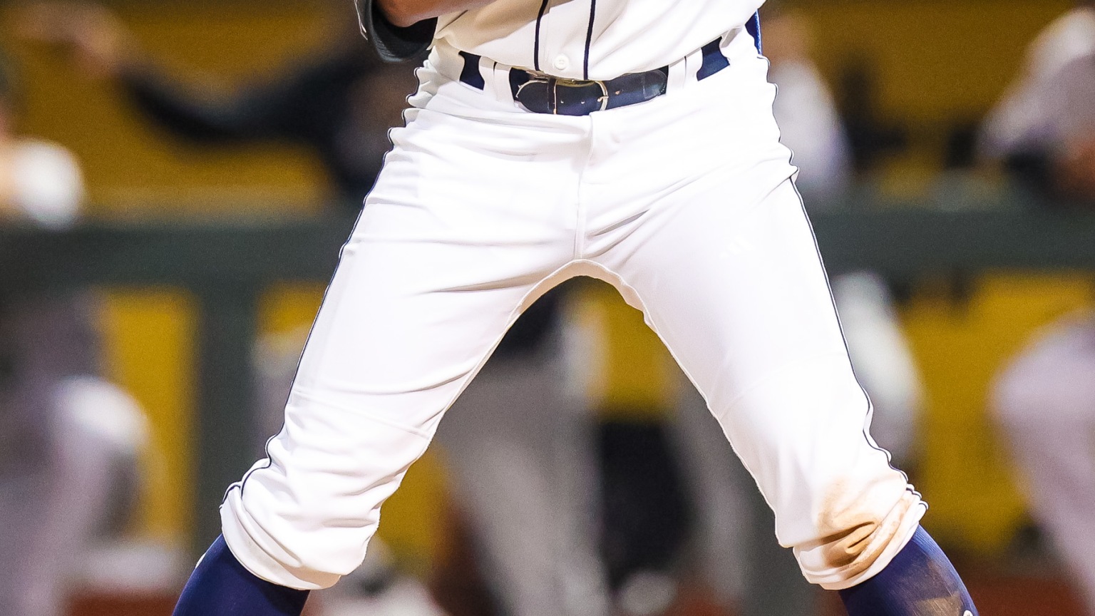 Erick Torres Stats, Age, Position, Height, Weight, Fantasy & News ...