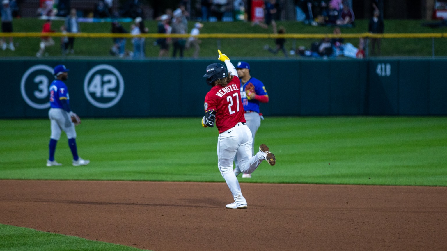 Wallner’s Three Homers Defeat Indians in St. Paul