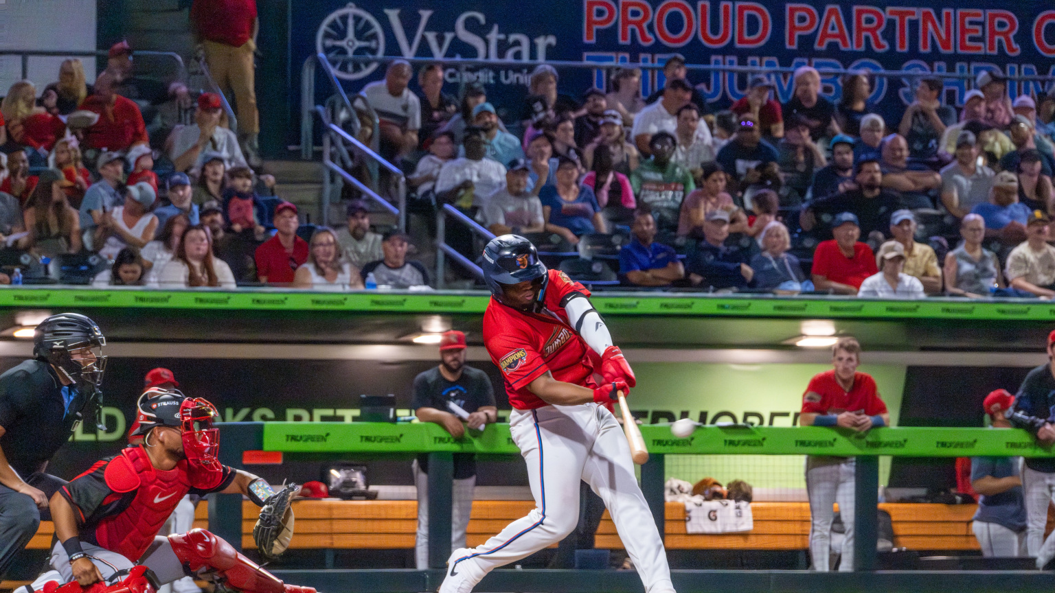 Pintar, De Los Santos lead four-run seventh as Shrimp earn split