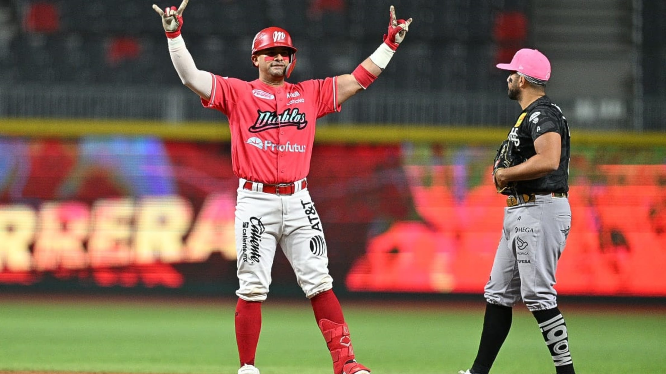 Diablos: Consiguen serie completa ante Mariachis en el triunfo 200 de ...