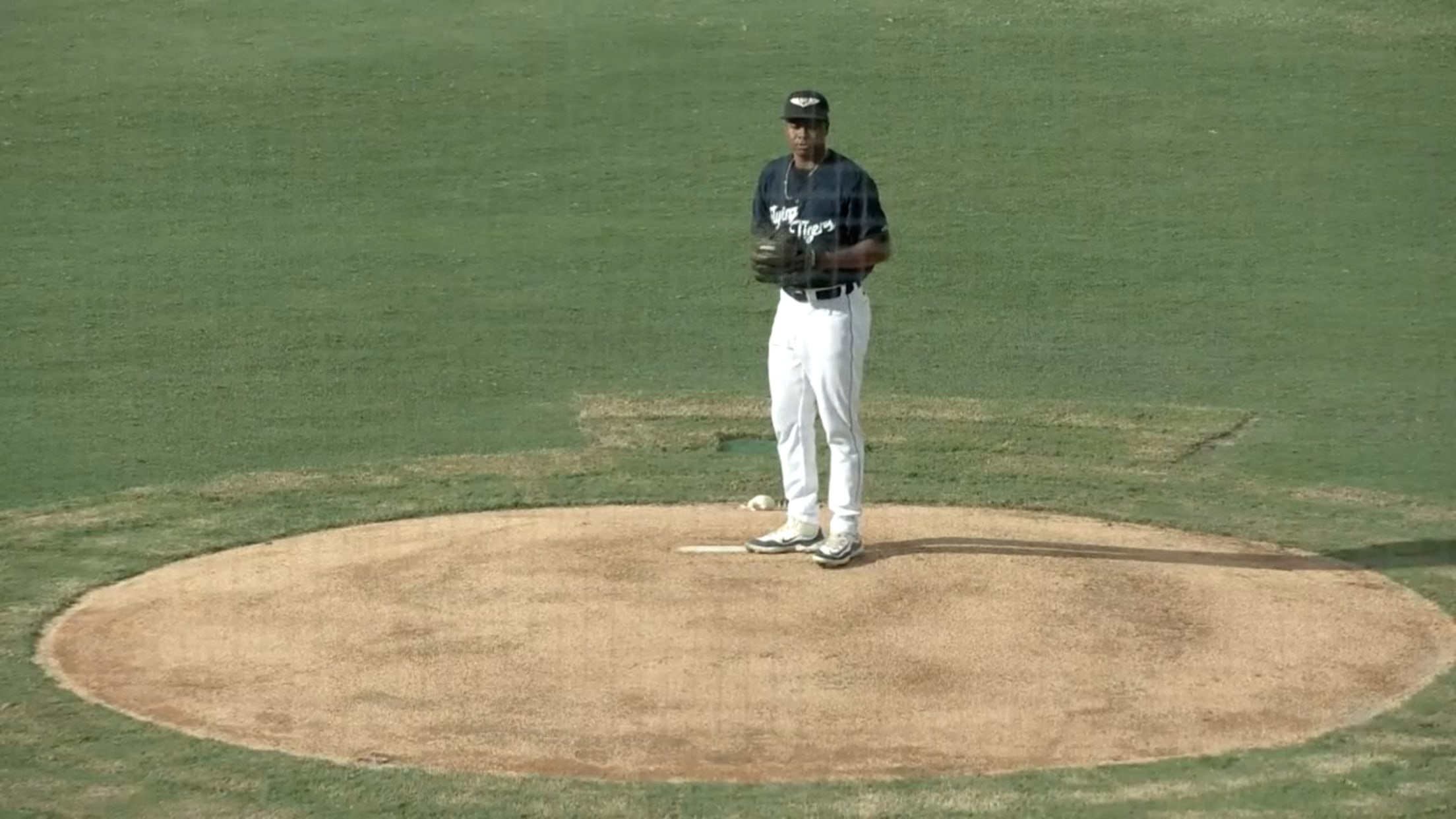 Duque Hebbert Stats, Age, Position, Height, Weight, Fantasy & News ...