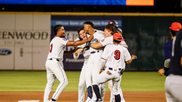 Polanco’s Walk-Off Lifts Hot Rods to 5-4 Win Over Renegades