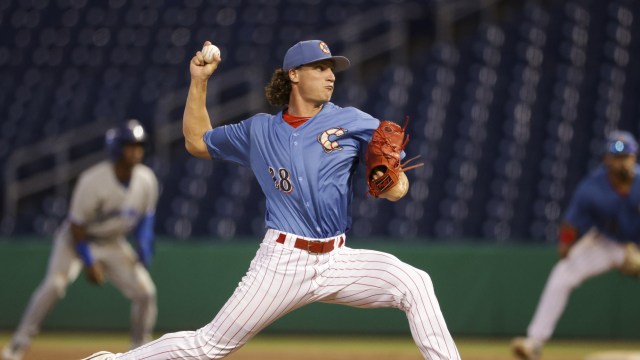 Four-Run First Helps Threshers Cruise to Victory