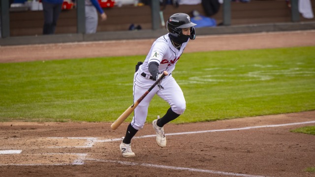 Lugnuts walk over Quad Cities, 15-3