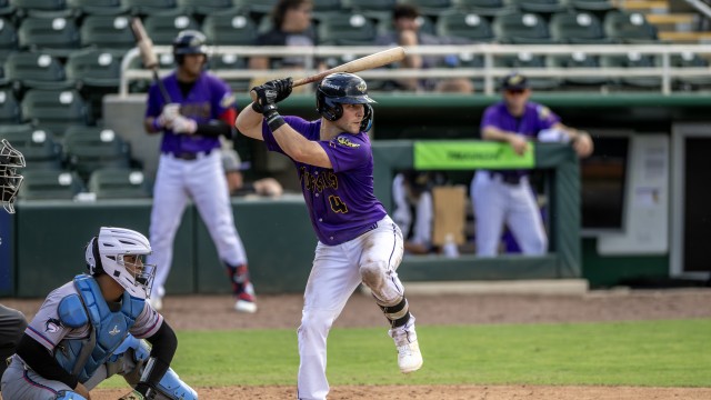 Mussels Comeback to Complete Dominate Week against Hammerheads
