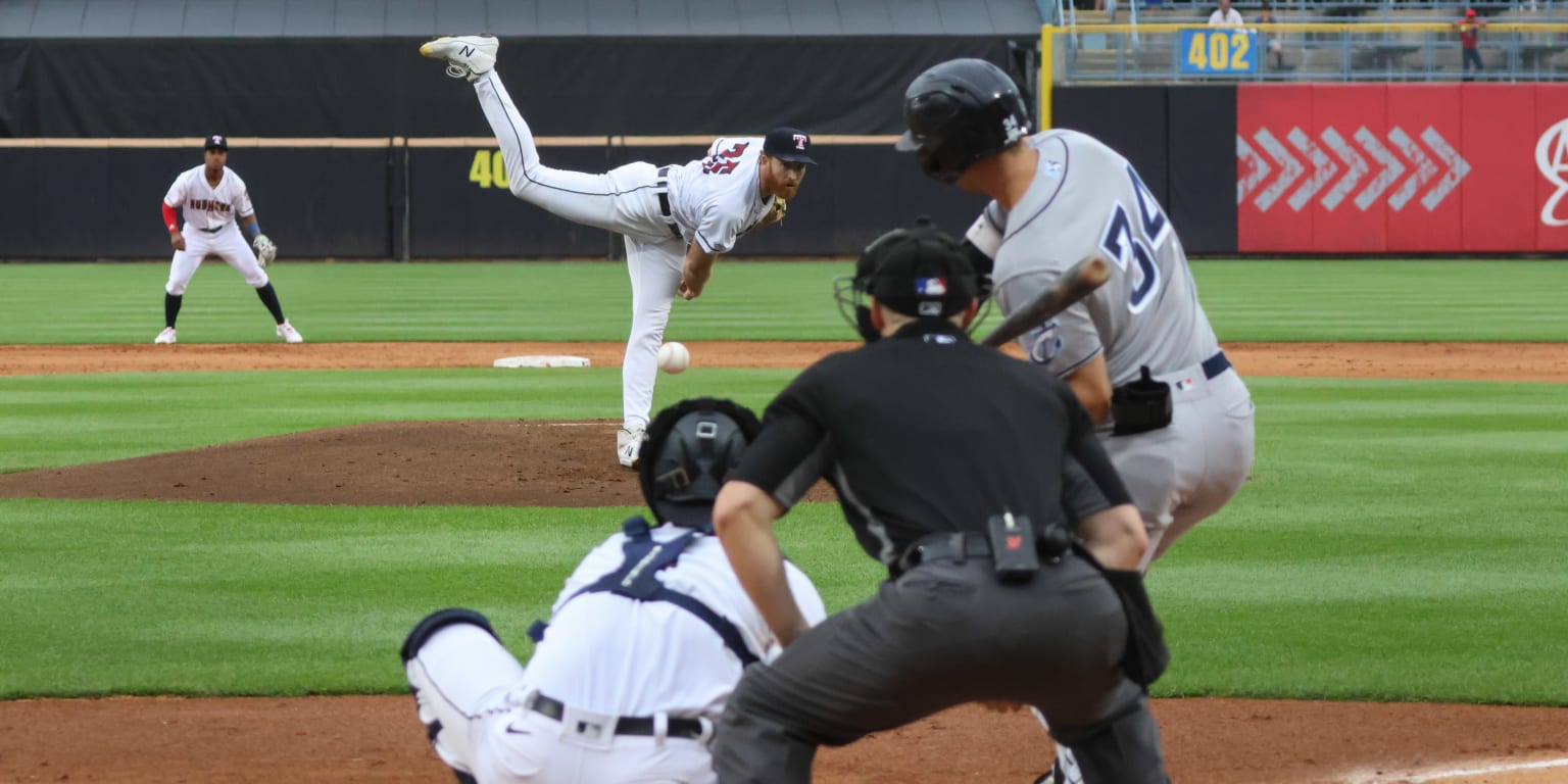 Storm Chasers storm back to defeat Hens | MiLB.com