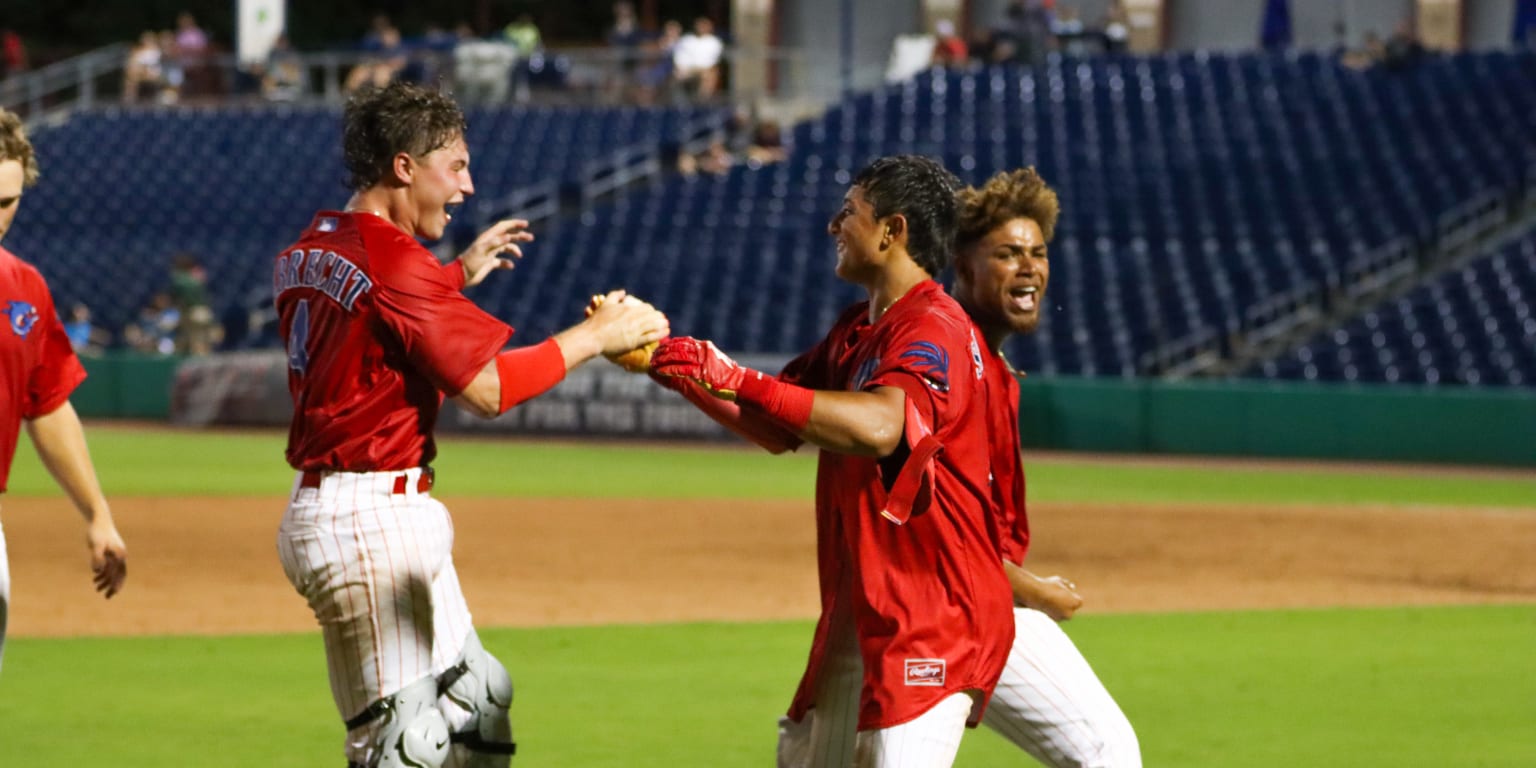 Threshers End Doubleheader With a Walkoff to Sweep Tarpons | MiLB.com