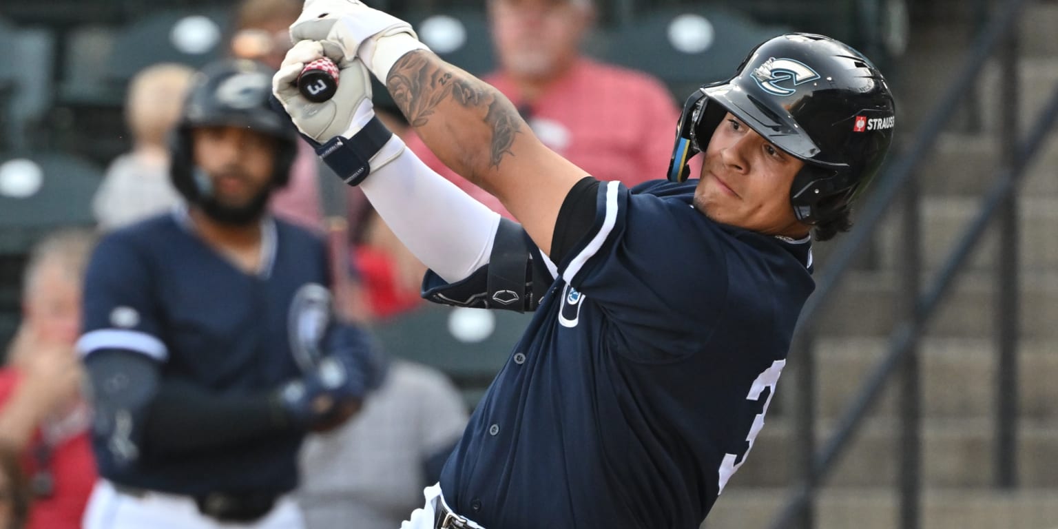 Ralphy's Triple Sparks Clippers to Seventh Straight Win