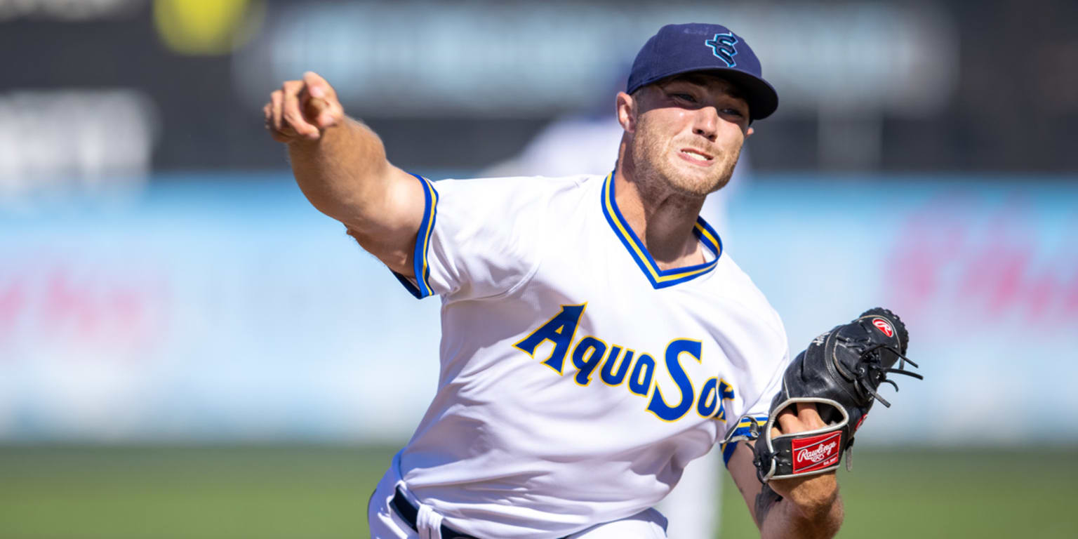 Jimmy Joyce Finds His Groove in 10-3 Victory | MiLB.com