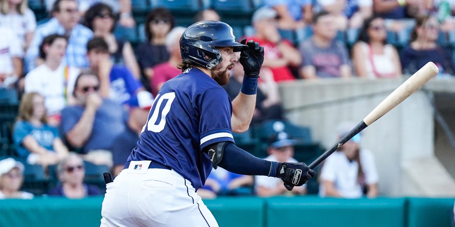 Schneemann and Noel Power Clippers to Saturday Victory | MiLB.com