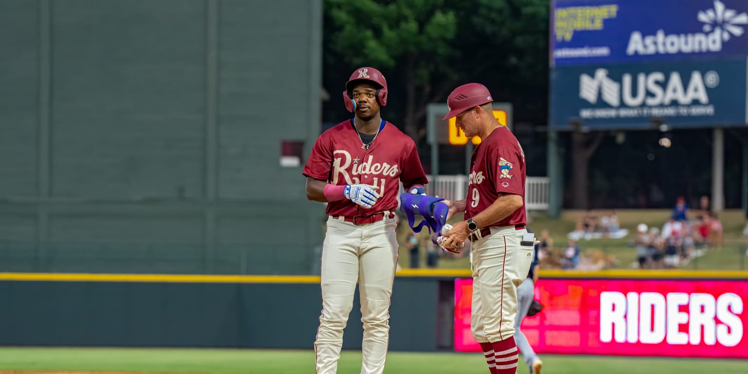 Riders explode on offense, win fifth straight game