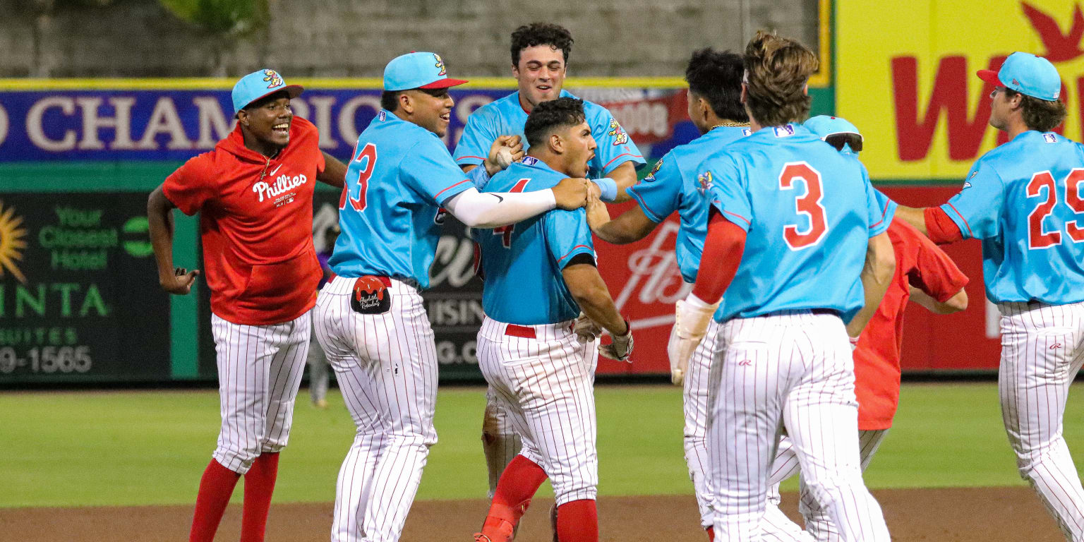 Beach Dogs Bounce Back in Walkoff Comeback Win | MiLB.com