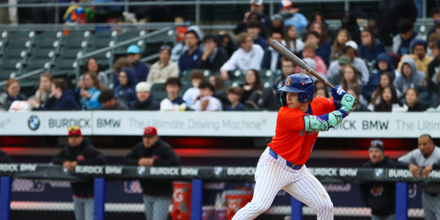 Syracuse's three-game winning streak ends with 8-5 loss to Iowa on ...