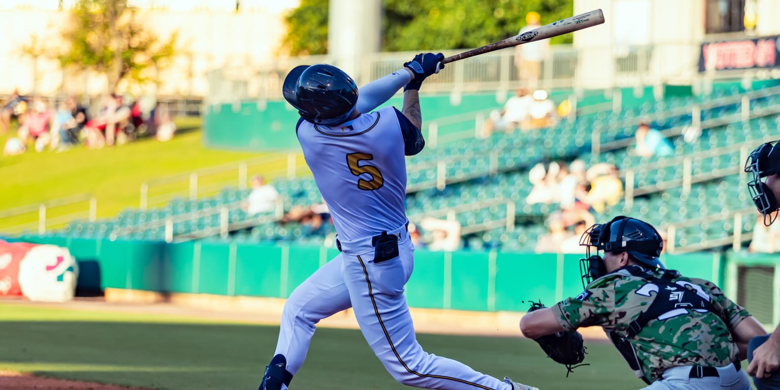 Biscuits Dominate in 14-3 Win Over Lookouts | MiLB.com