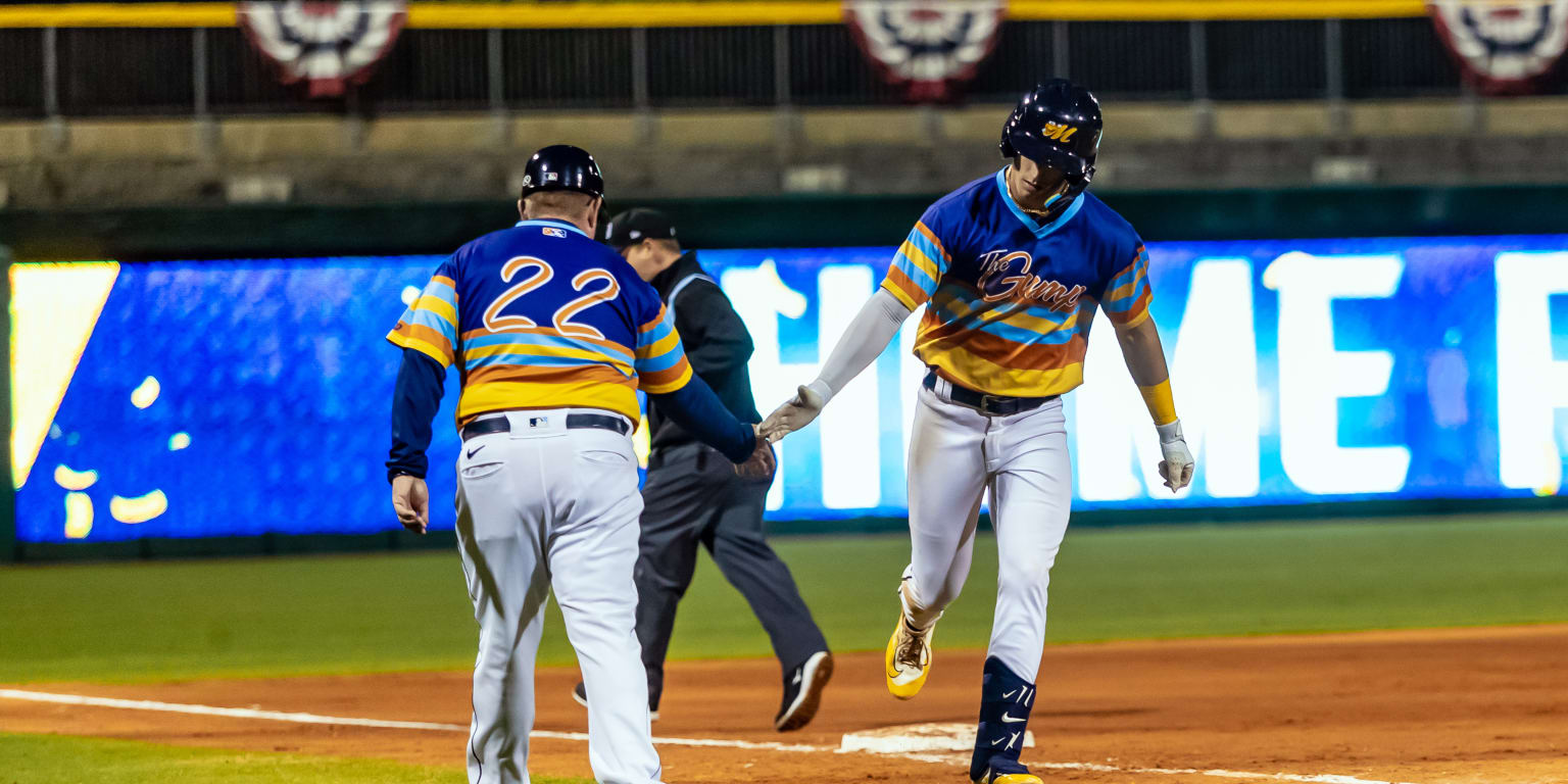 Biscuits Explode in 15-2 Win Over Smokies | MiLB.com