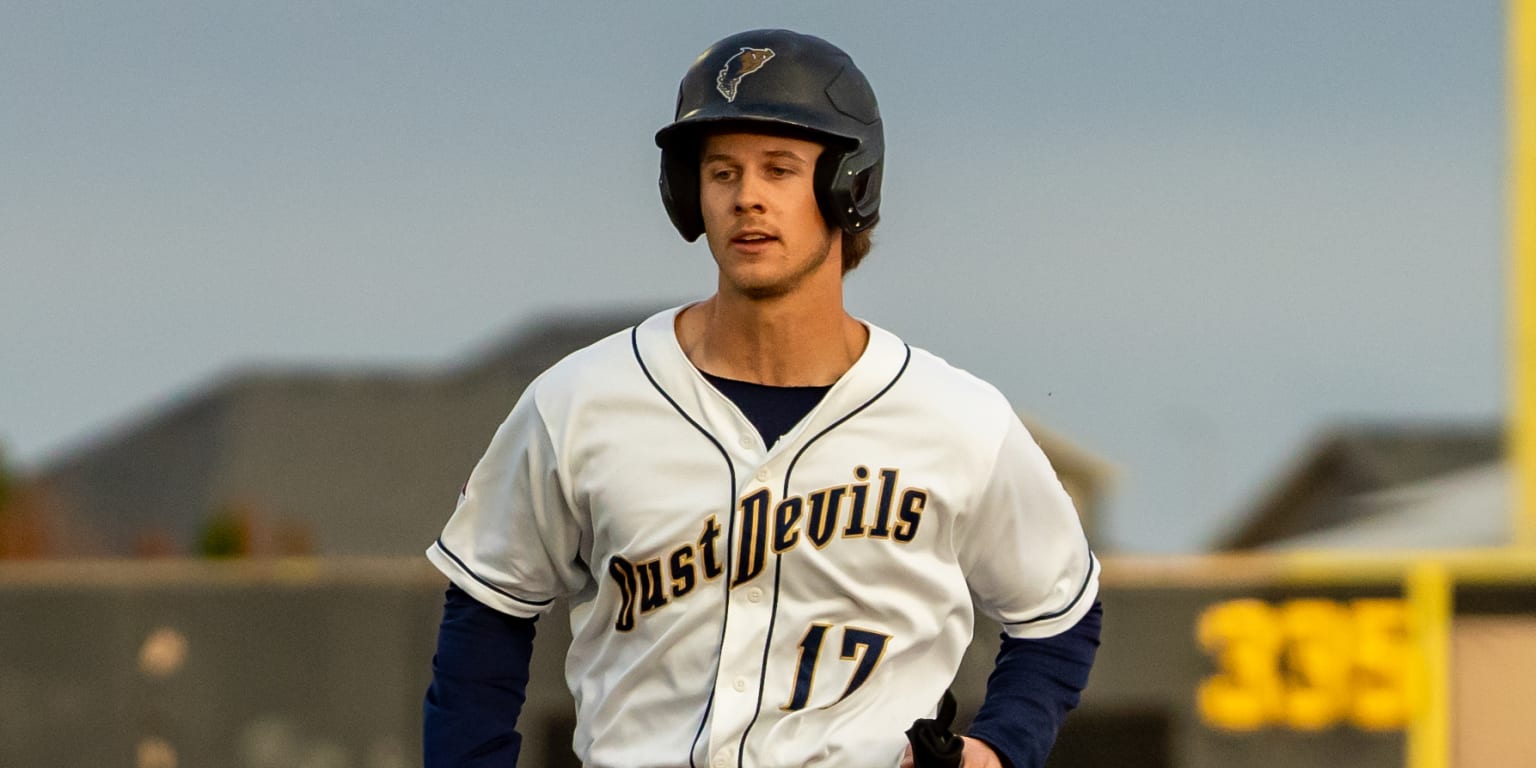 Double the Fun: Late Two-Bagger Takes Tri-City to Victory | MiLB.com