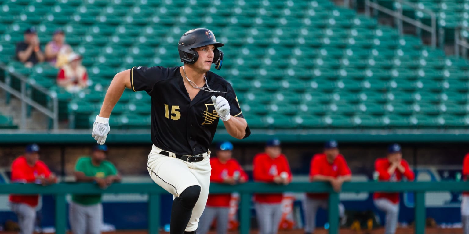 Cumbest and Hammer bring the thunder as the Grizzlies clap past the Storm 6-3 in 10 frames ...