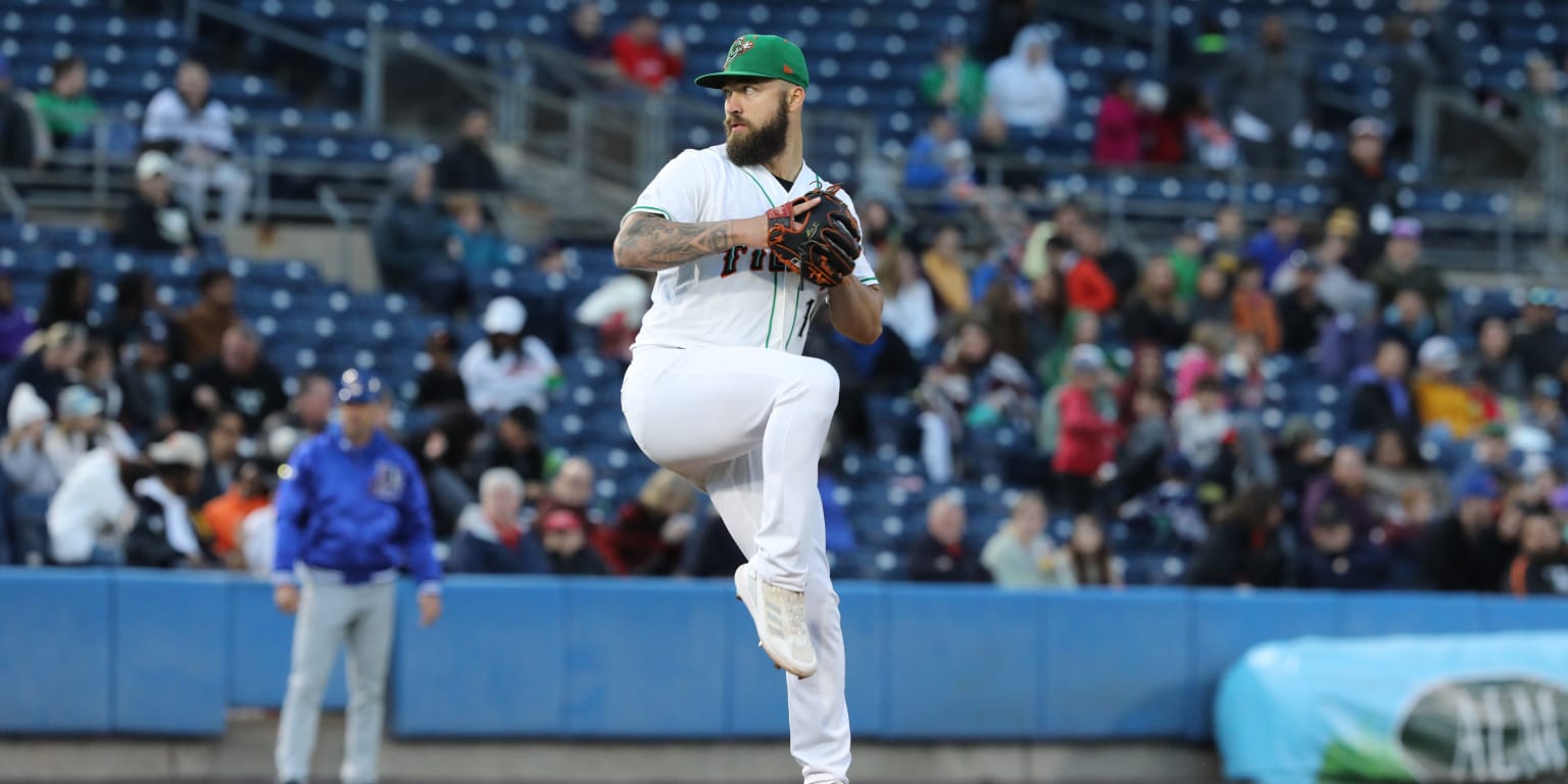 Rom Strikes Out 11 in Tides Fifth Straight Win | MiLB.com