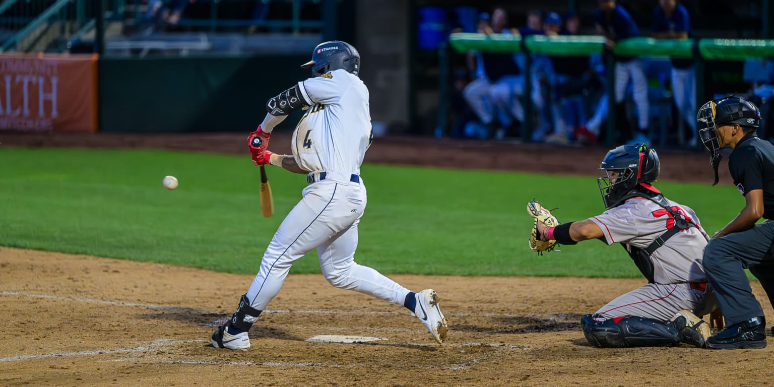 Chopped Isn’t Always Bad: Ortiz’s Late Hit Gives Dust Devils Win