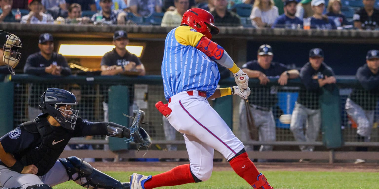 Mednez Has Four Hits, Claws Fall 5-2 on Saturday | MiLB.com