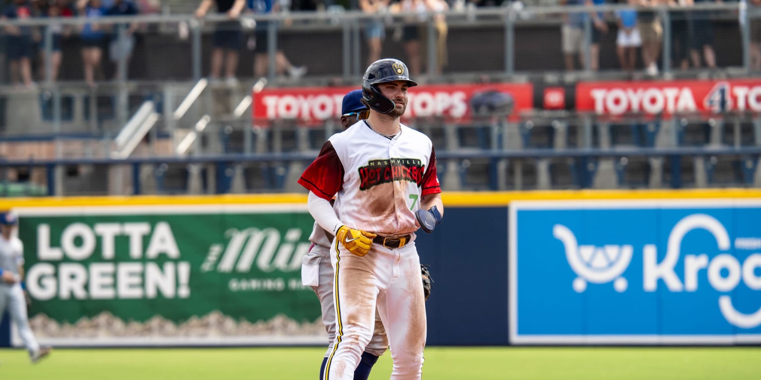 Late Rally Propels Hot Chickens to Victory in Series Finale | MiLB.com