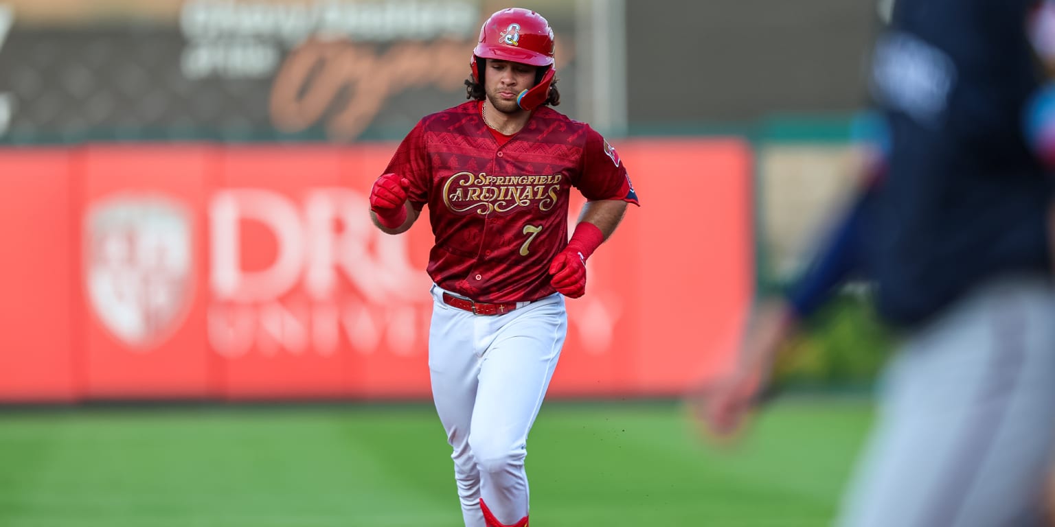 Leonardo Bernal walks it off for the Cardinals | Cardinals