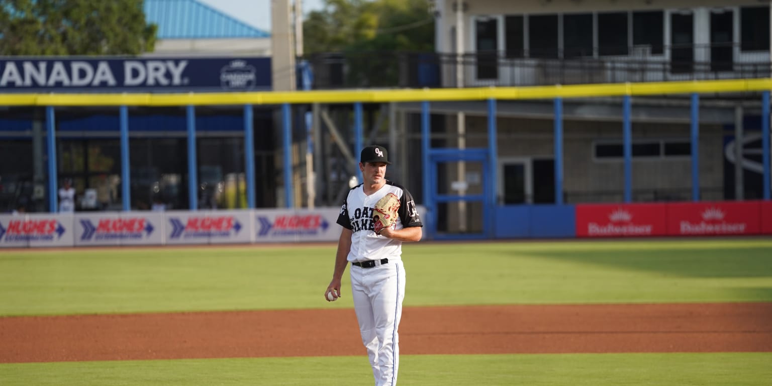 Yesavage Wins Battle of Aces in Jays' 10-1 Rout | Blue Jays