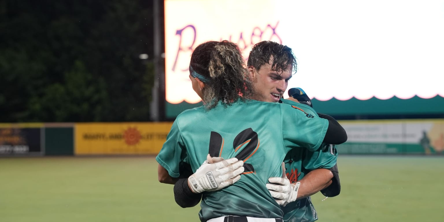 Urman's first Double-A hit gives Oyster Catchers walk-off win | MiLB.com