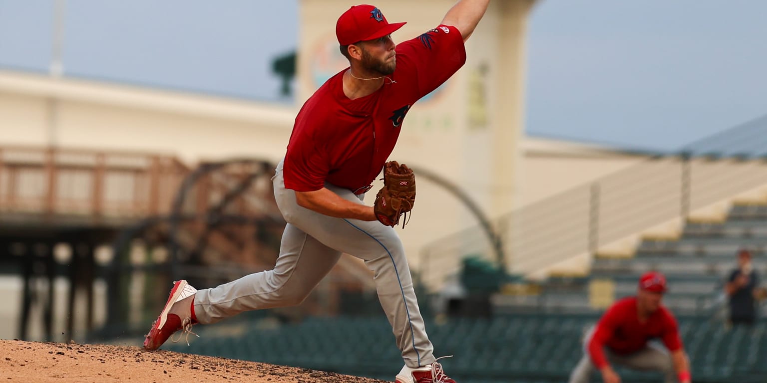 Fausnaught Fans Eight in Threshers Loss | MiLB.com