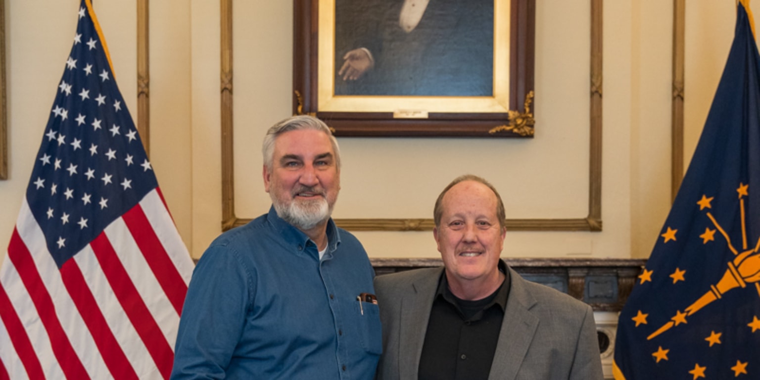 Bruce Schumacher Honored as Sagamore of the Wabash | MiLB.com