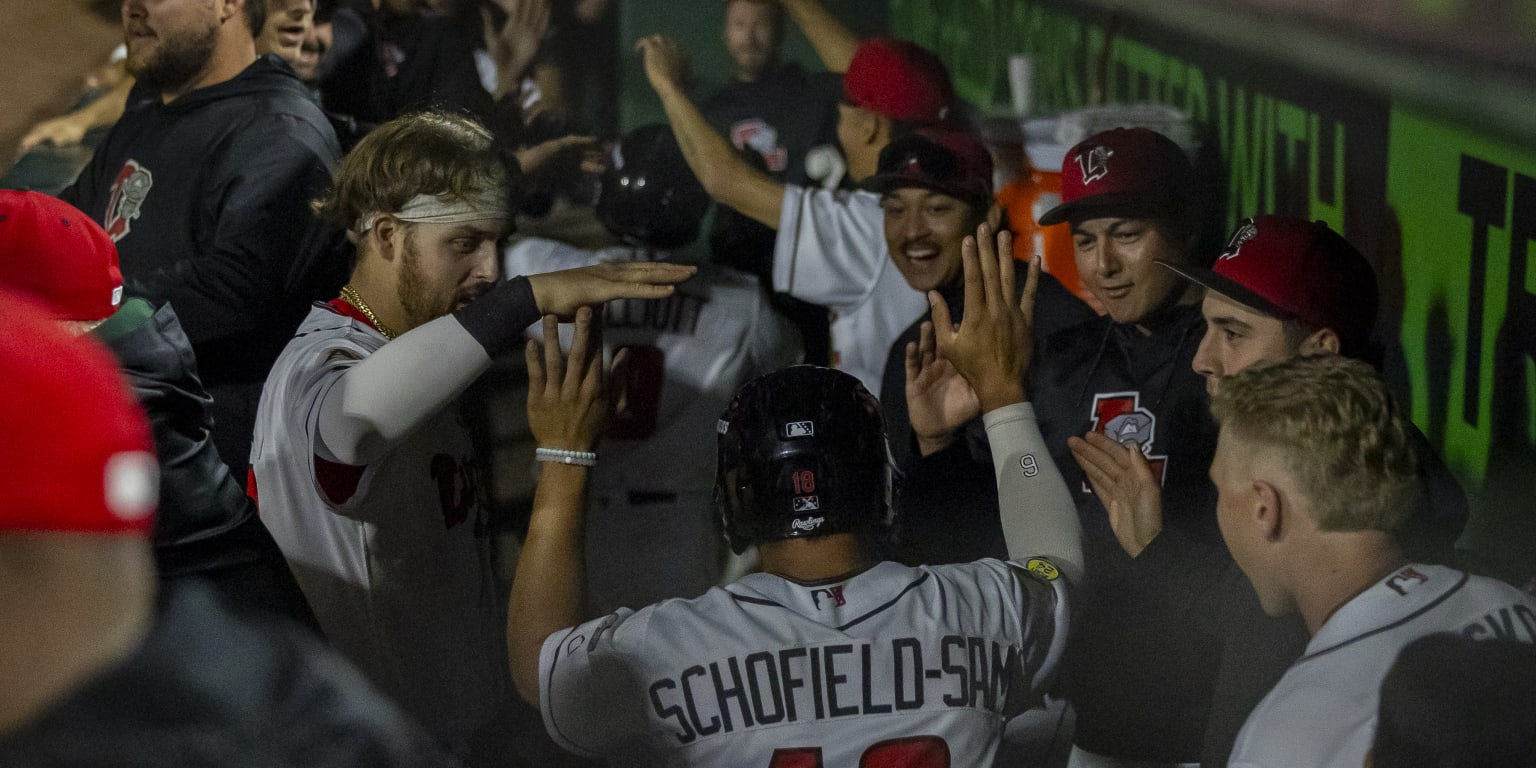Schofield-Sam slams Sky Carp, 8-2 | MiLB.com