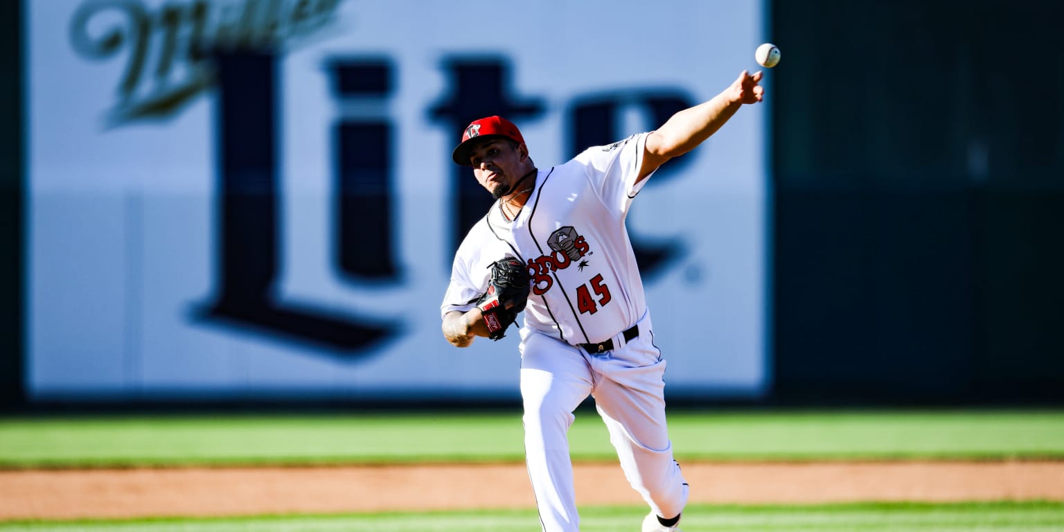 Lugs celebrate home opener, deep-six Loons | MiLB.com