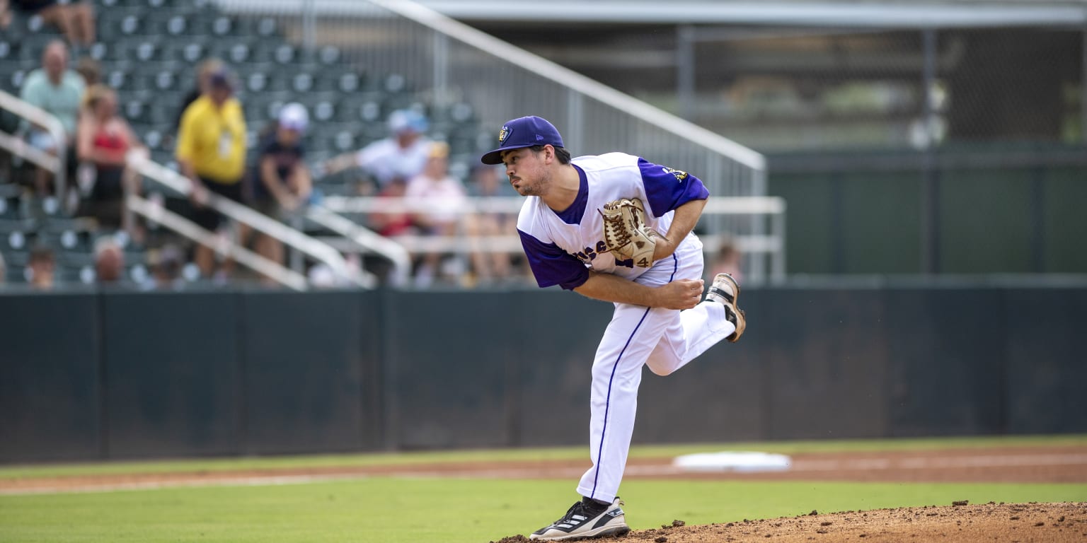 Ethridge Pitches Mussels to 6-2 Win Over Clearwater | MiLB.com