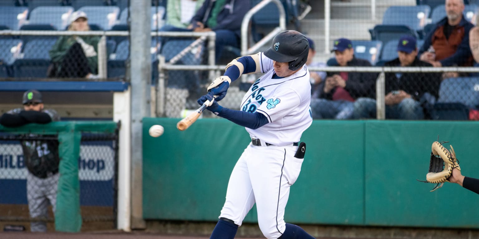 Gabriel Moncada Walks Off Emeralds | AquaSox