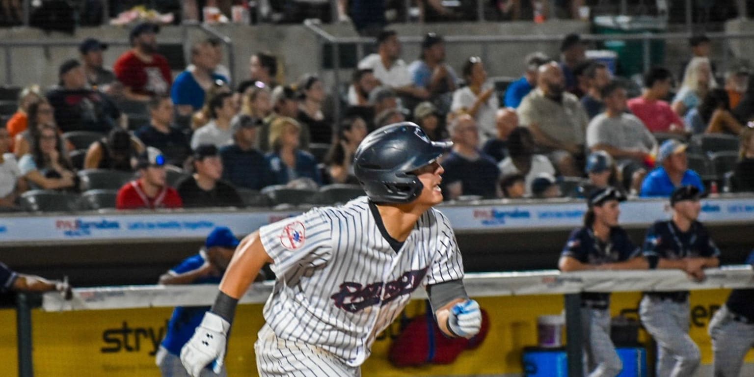 Dazzling Defense and Power Display Surges Somerset to 10-6 Win | MiLB.com