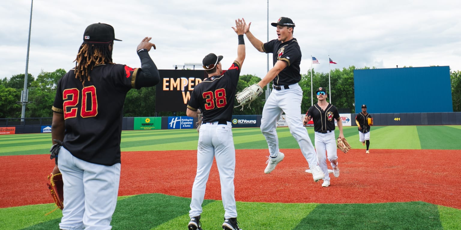 Emperors Sweep Sunday’s DH, Enter Three-Way Tie For First Place | MiLB.com