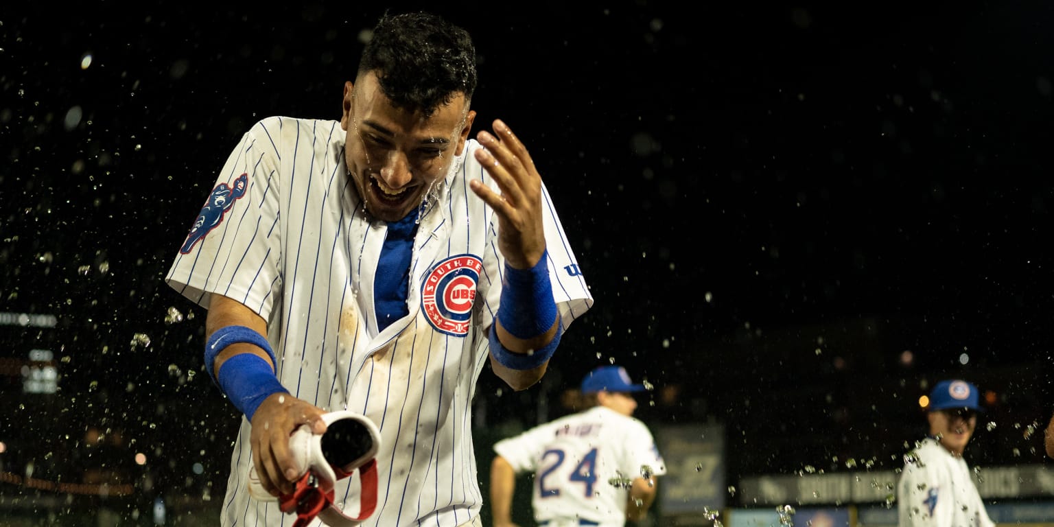Cubs Work Around Rain and Walk-Off Sky Carp 4-3 | Cubs