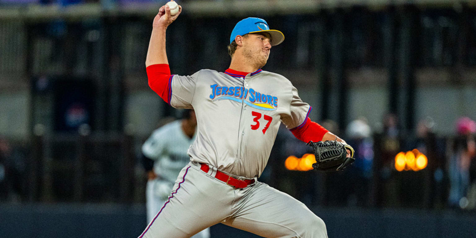 Steward Sharp as Claws Take Opener 3-1 | MiLB.com
