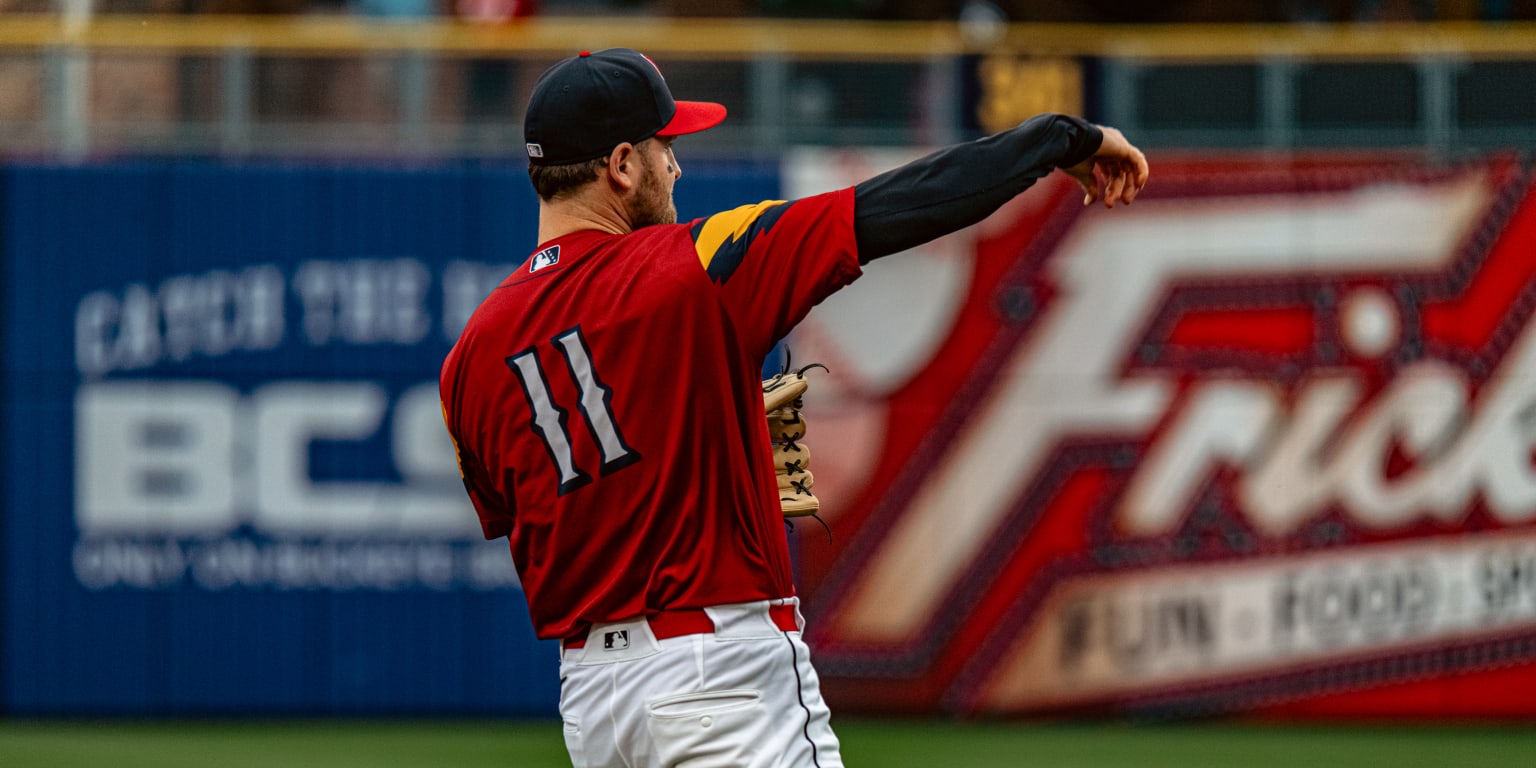 Hens fall in series finale vs. Clippers