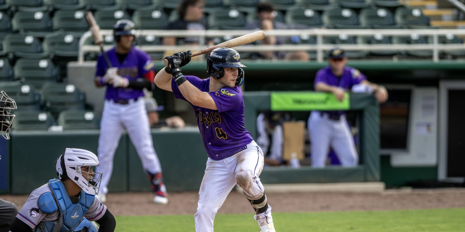 Mussels Comeback to Complete Dominate Week against Hammerheads
