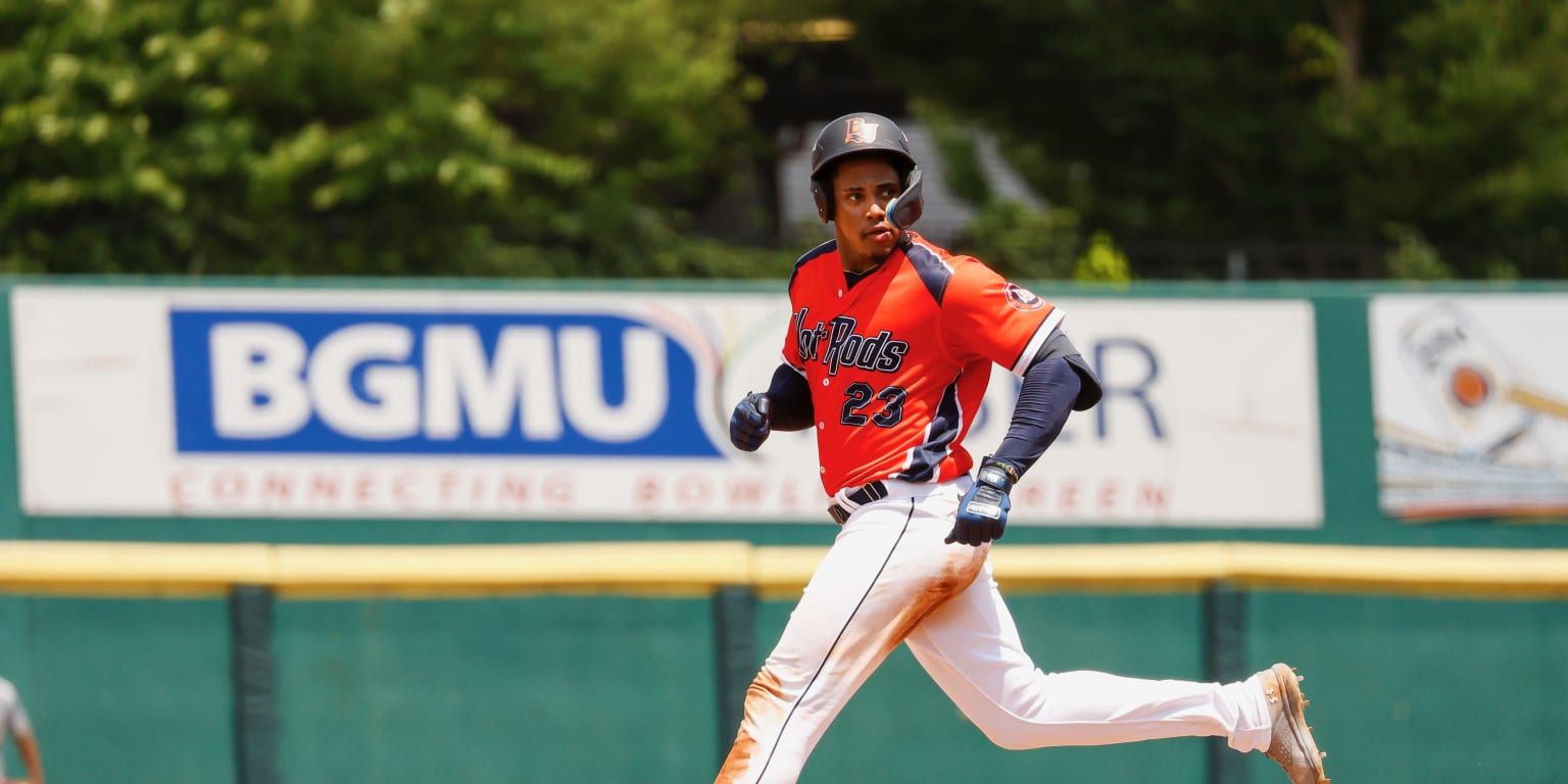 Mateo Drives in Two Runs in 8-3 Loss to Emperors
