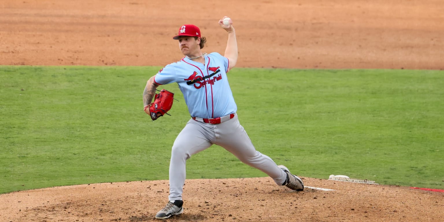 Cardinals win streak ends on walk-off homer