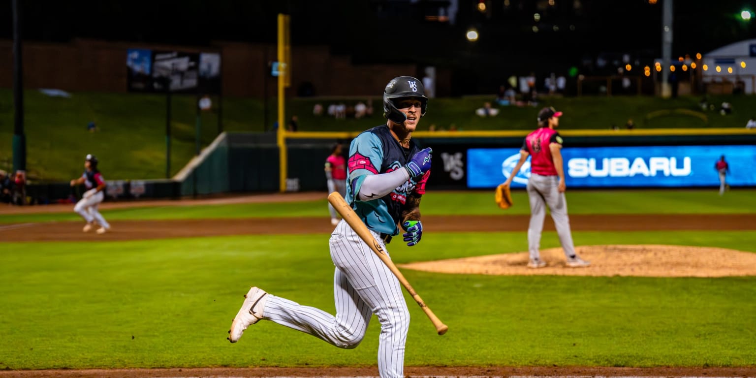 Wolkow Delivers Late Thunder in Dash Victory