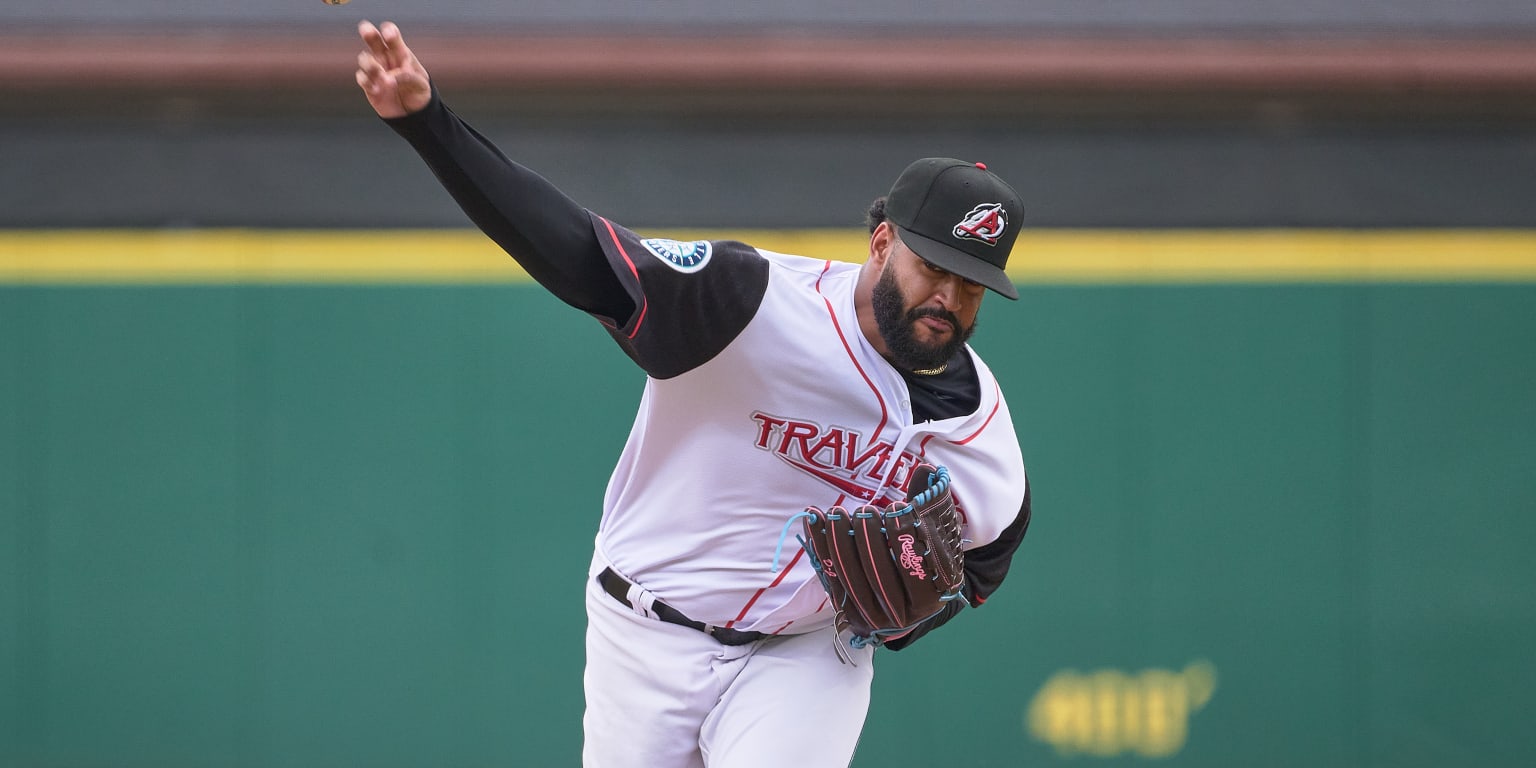 Travs Split Doubleheader Behind Mercedes CG | MiLB.com