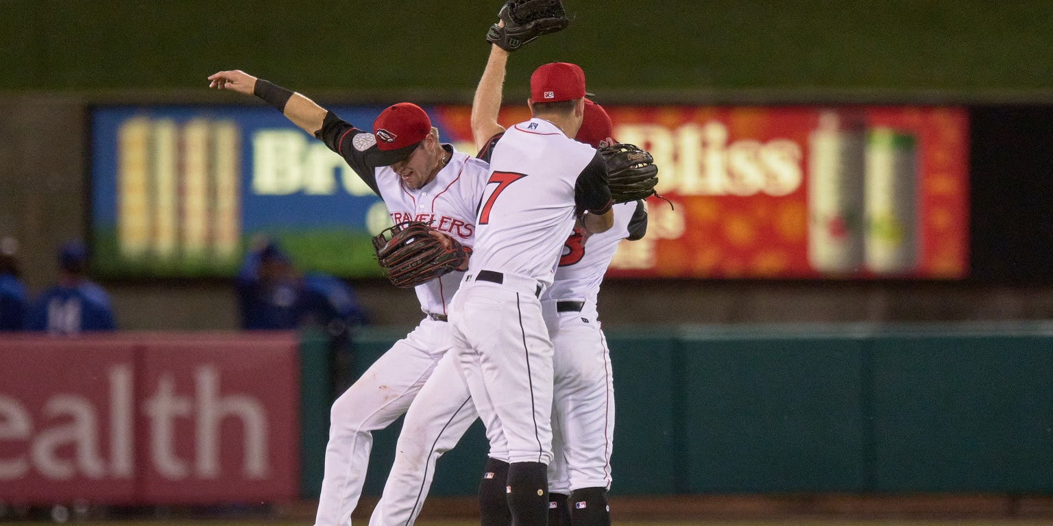 DeLoach Cracks Go-Ahead HR in Late Rally | MiLB.com
