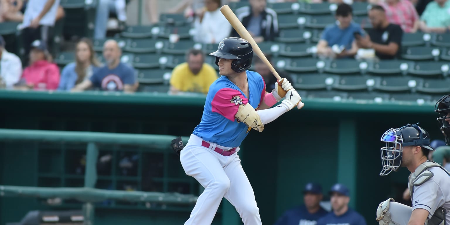Flying Chanclas Fall to Hooks | MiLB.com