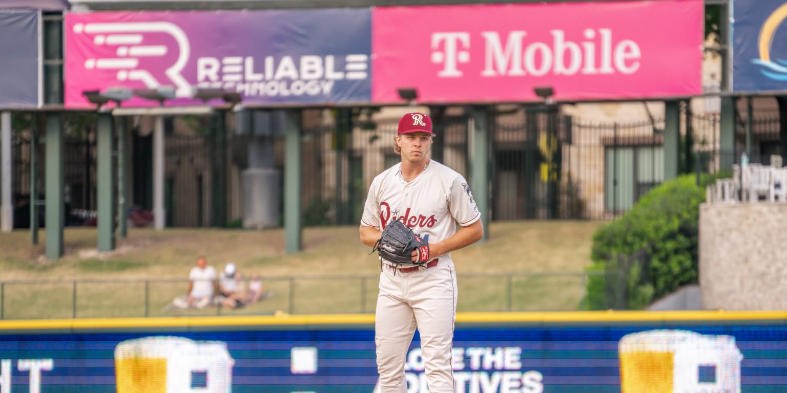 Stephan, Walcott's big nights fuel fourth-straight RoughRiders win ...