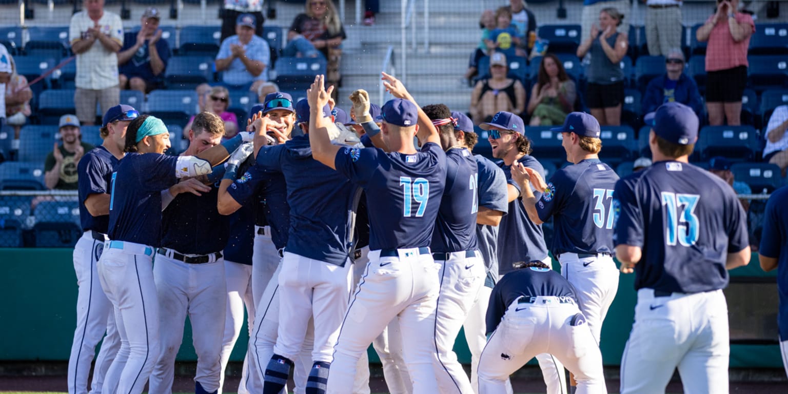 AquaSox Sweep Dust Devils in Doubleheader | MiLB.com